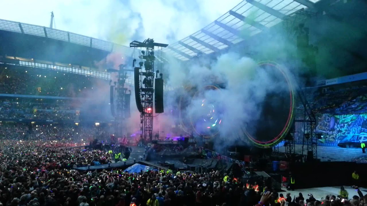 Coldplay Live @ Etihad Stadium Manchester 9/6/12 - Concert Start - YouTube