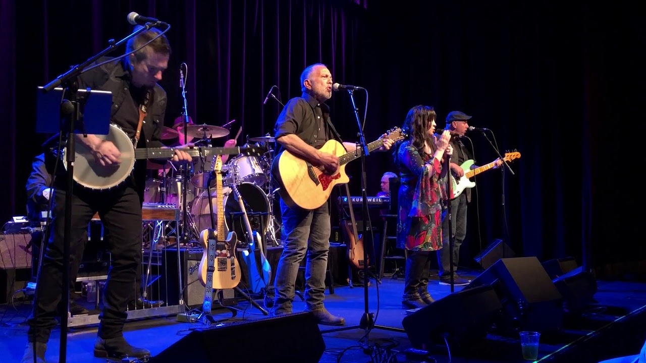 RONSTADT REVUE "FAITHLESS LOVE" - YouTube