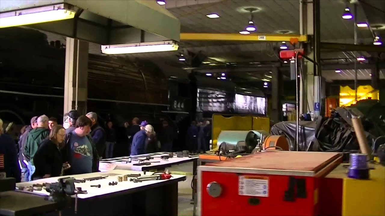 UP Steam Shop & Roundhouse Tour - Cheyenne Depot Days 5.17.2014 - YouTube
