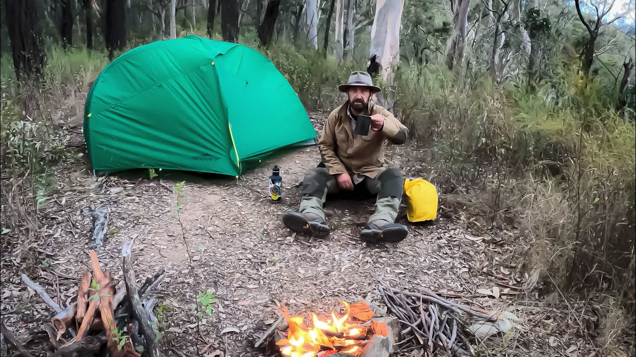 Bashing thru the Aussie Bush - YouTube