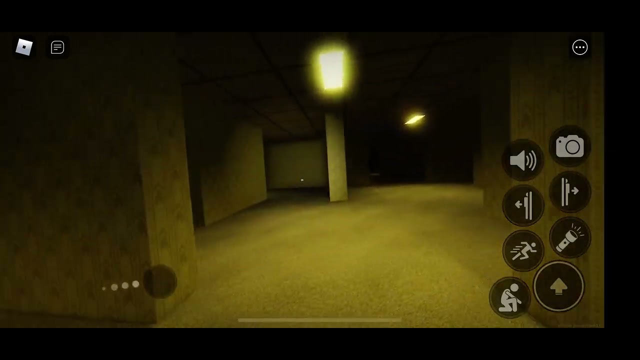 Apeiropbobia Phantom Smiler Jumpscare - Roblox - YouTube