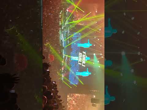 Dino Merlin - Sredinom (koncert Skopje, 28.12.2023) - YouTube