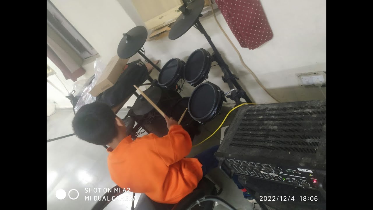 Aayan Playing Djembe|Music lover|Learning music|Aayan official| Delhi vlogs| Aayan little star ...