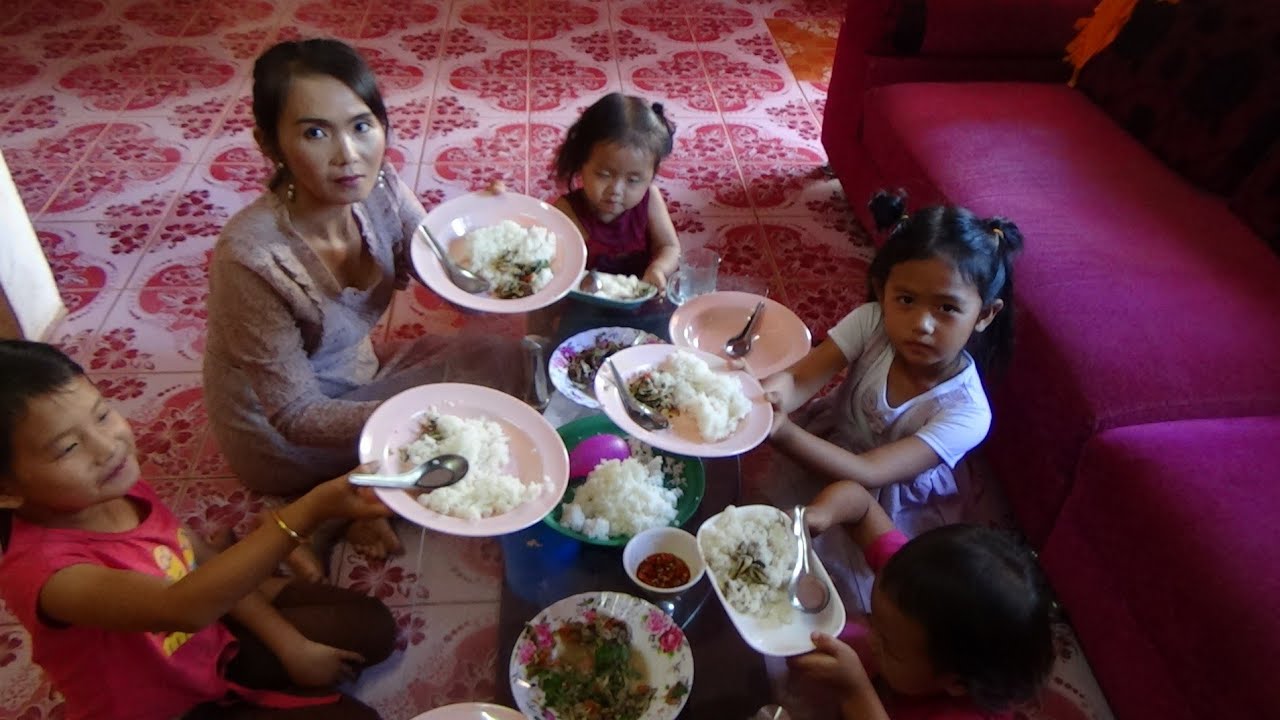 Tub xyooj tsev neeg noj ntse leev qab heev:26/10/2018 - YouTube