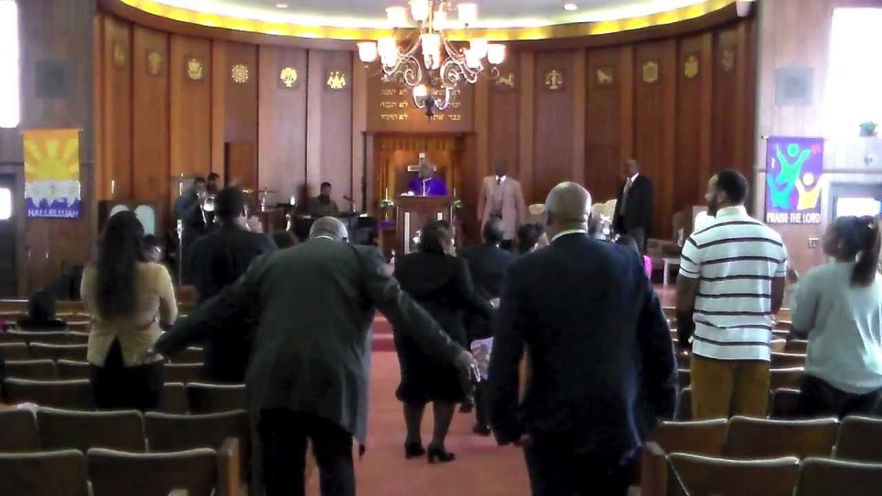 Morning Worship Praise at the Gates of Praise! - YouTube