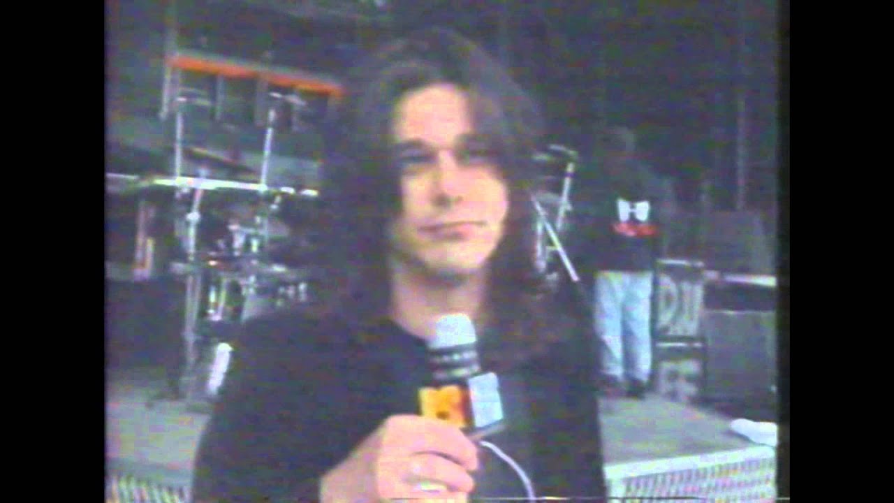 Guns n Roses 90's Interviews Part 9 - YouTube