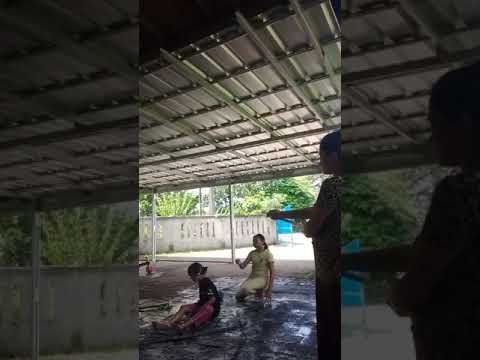 edisi bhocil bntuin bumil sambil seru seruan main air,🤭🤭