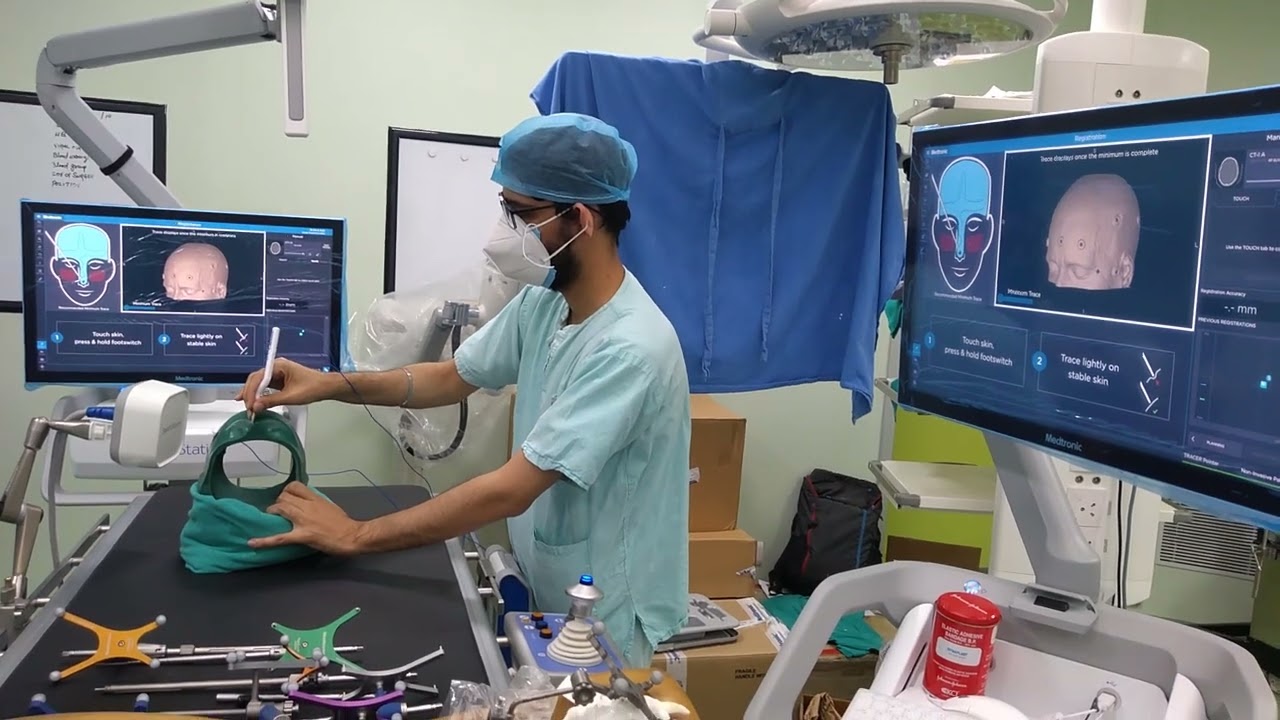 Medtronic Neuro Navigation with the C-ARM RFD 3D - YouTube