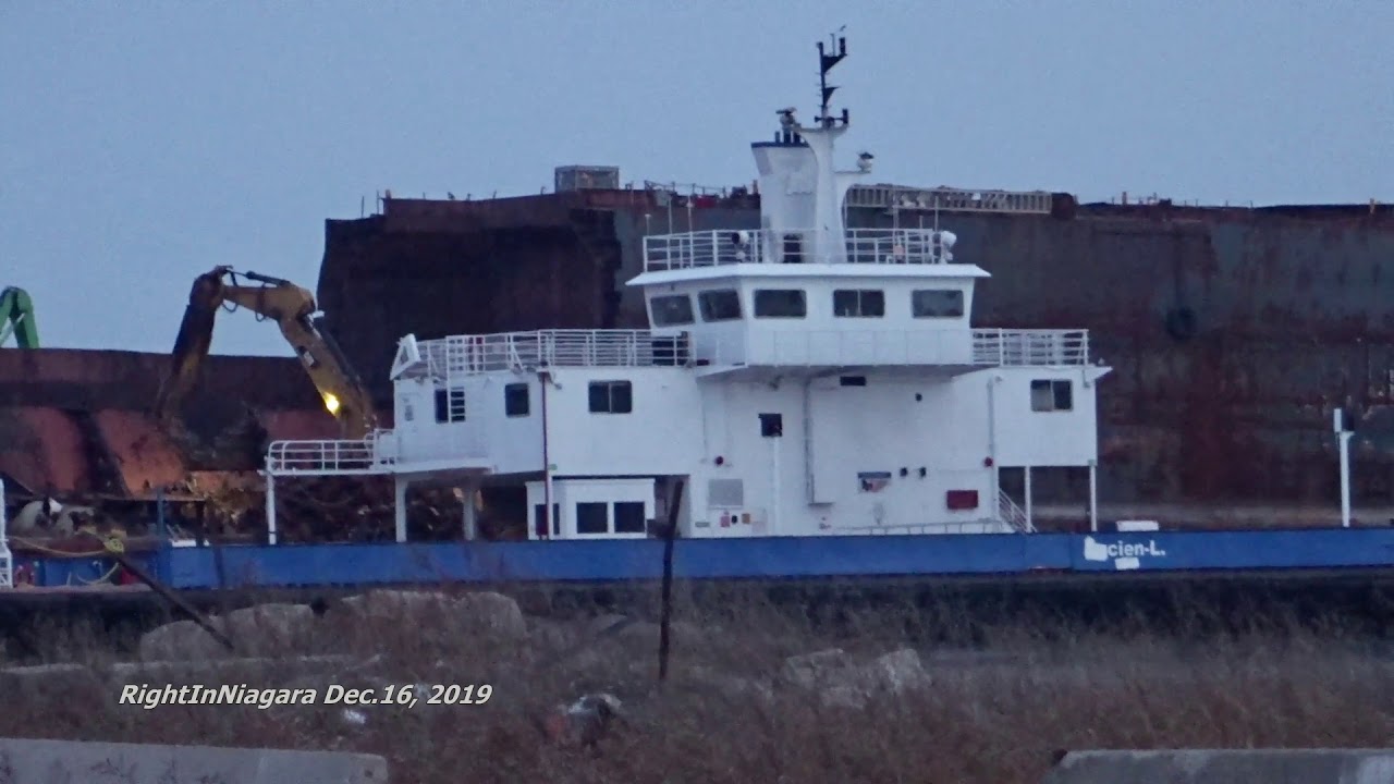 5 ships lined up for scrapping at Port Colborne, Welland Canal, 2019 ...