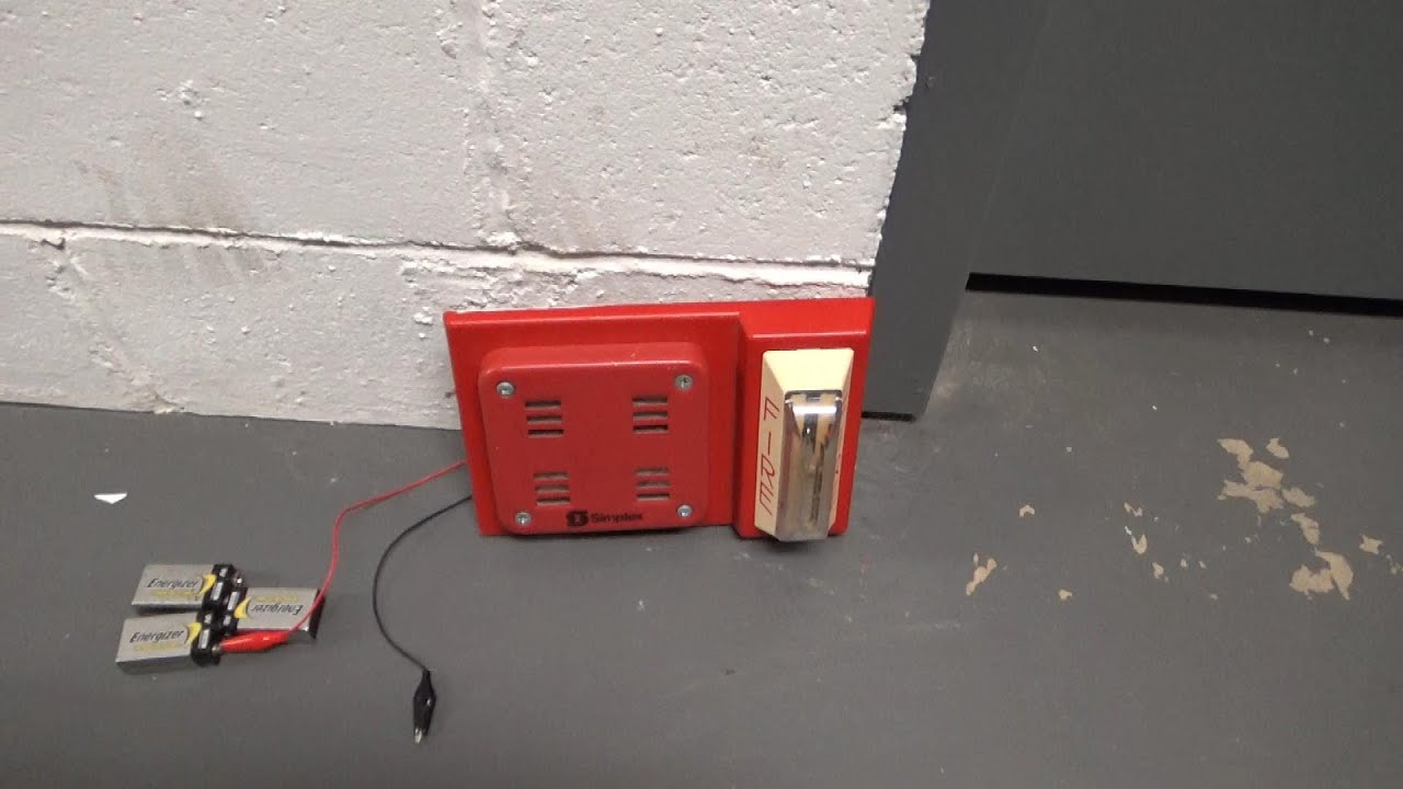 Simplex 2901-9846 + 4903-9105 Horn Strobe Combo - YouTube