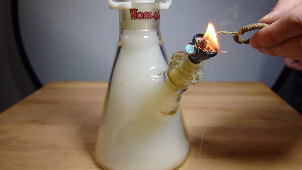 Forgot to fill my bong with water 😱 - YouTube