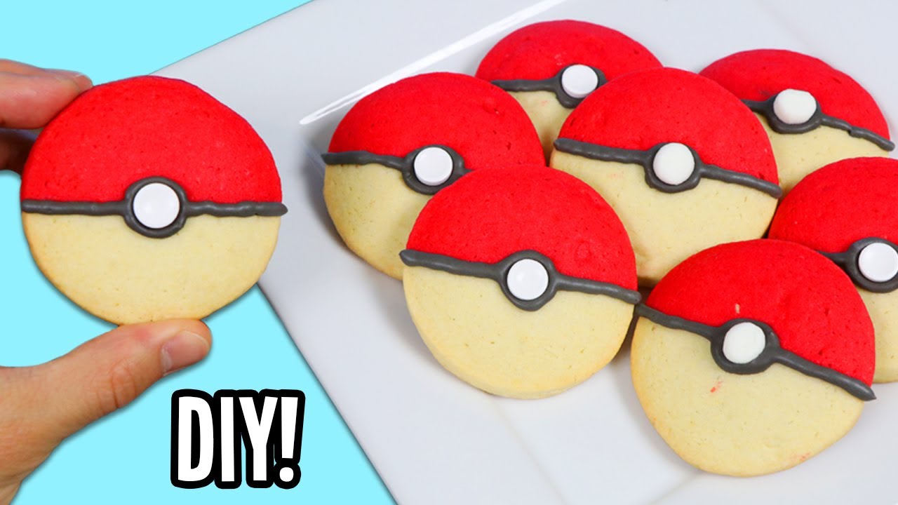 How to Make Cute and Delicious Pokeball Cookies! - YouTube