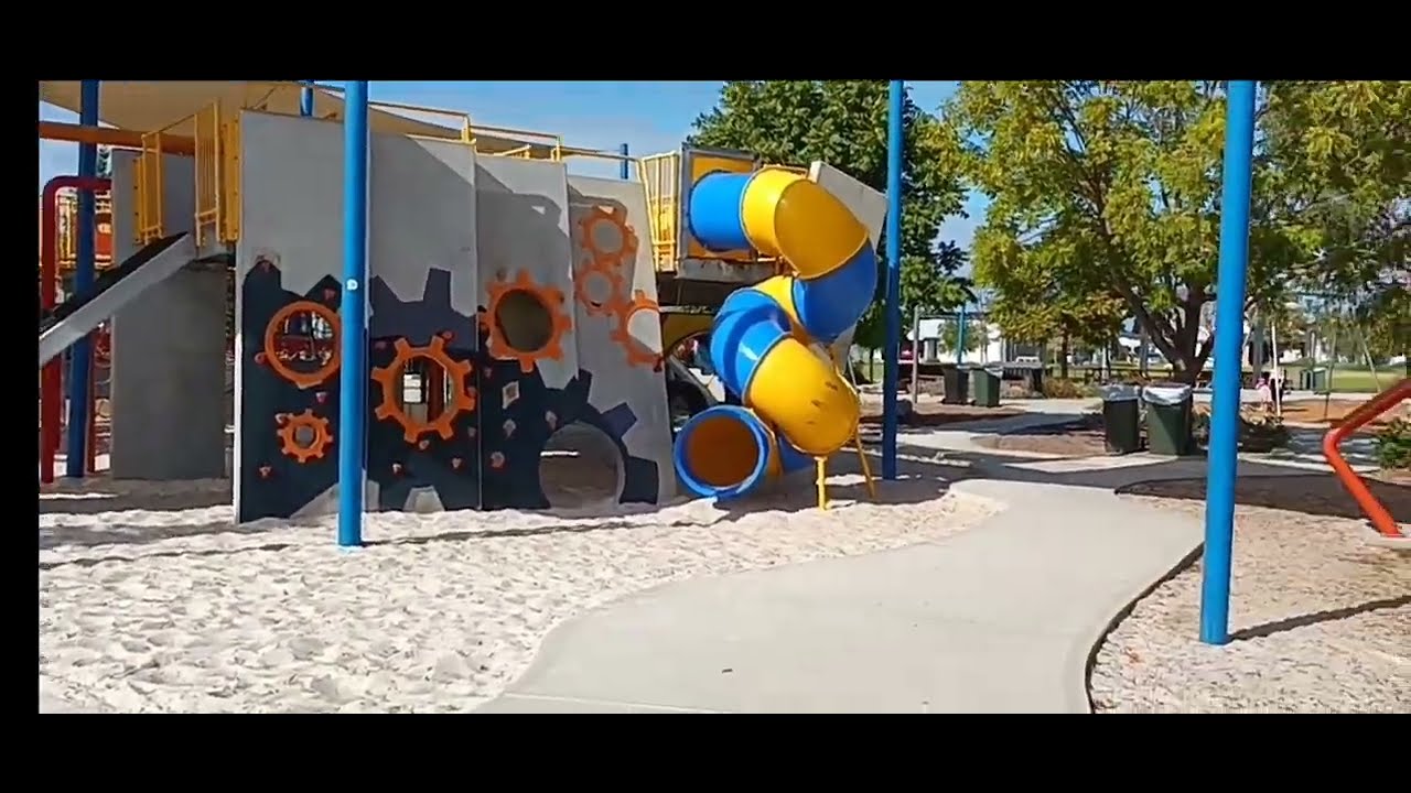 Newhaven Robot Park, Piara Waters, Perth Western Australia - March 17 ...