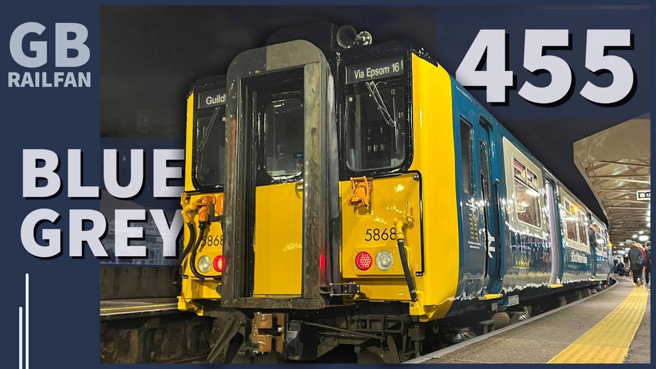 Quick Glimpse of the SWR Blue Grey Class 455 at Vauxhall! - 15/03/2024 ...