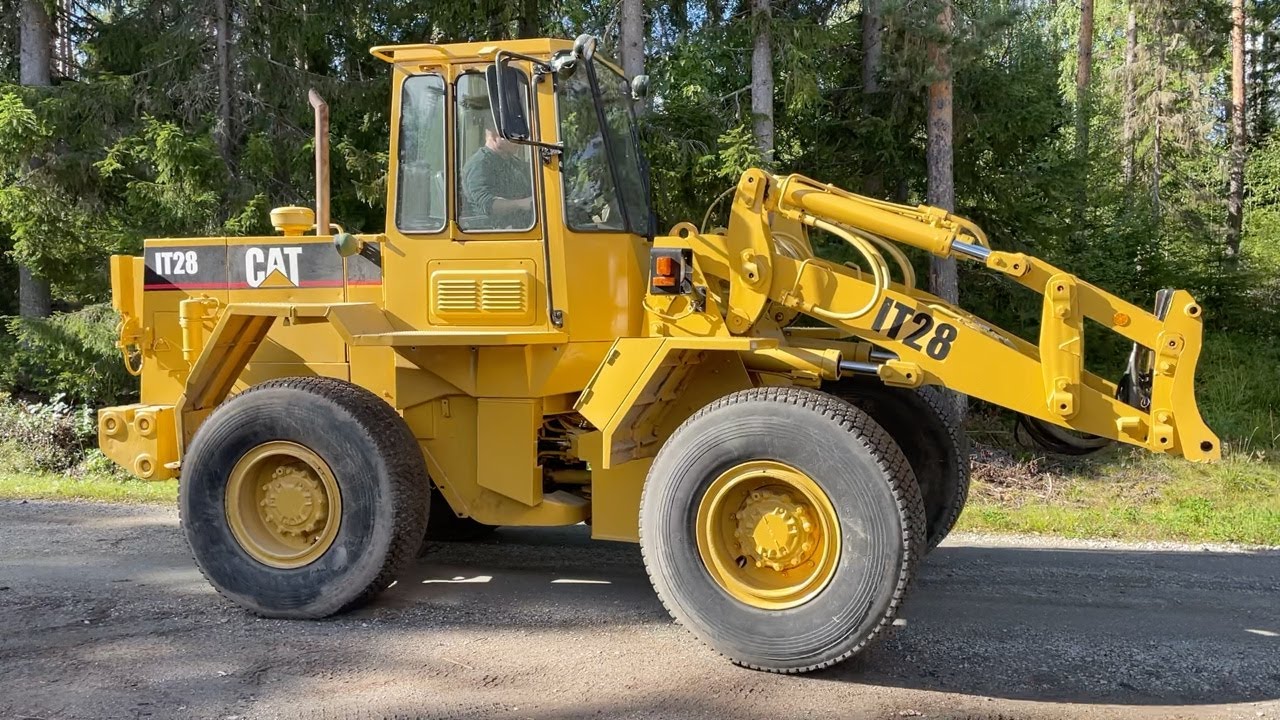 Köp Hjullastare CAT IT28 på Klaravik - YouTube