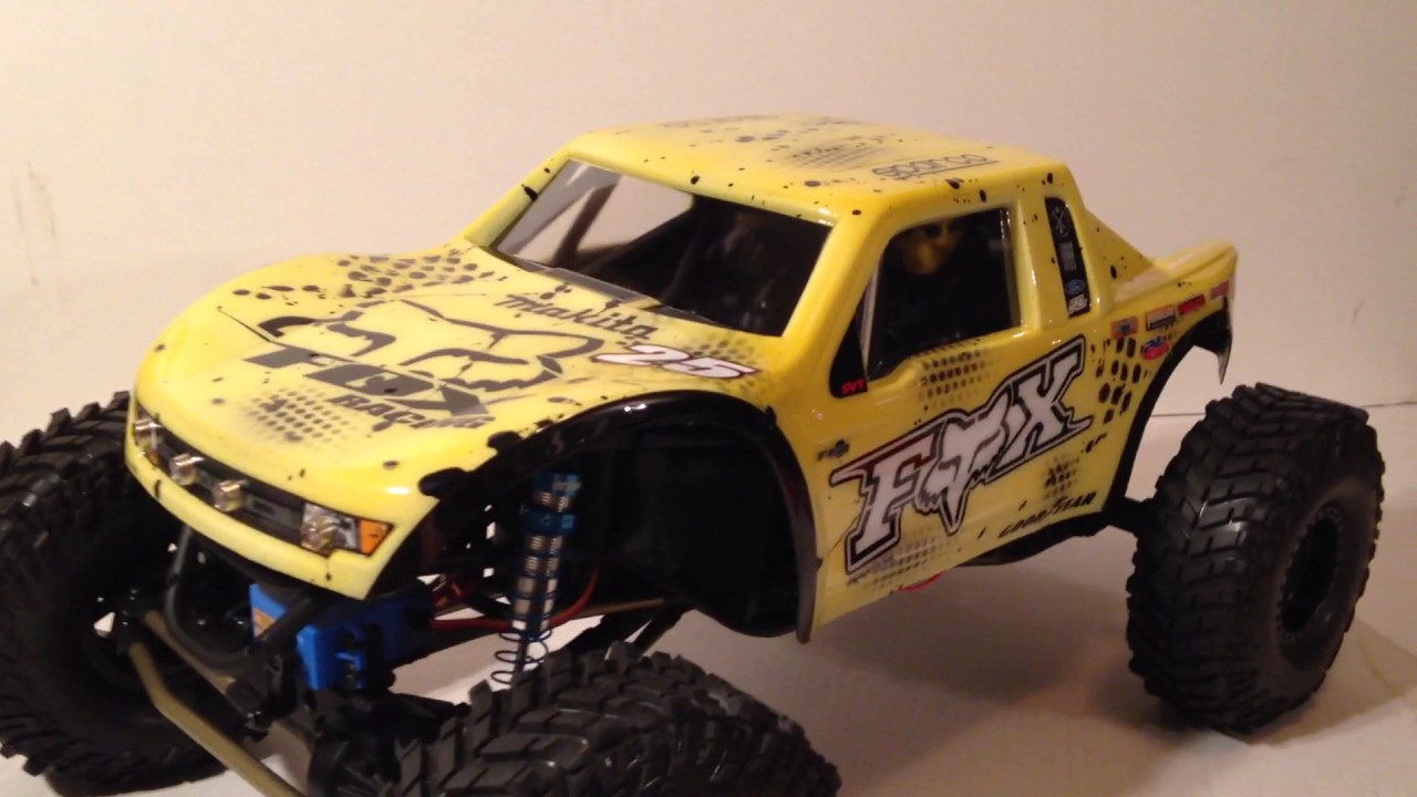 Axial Bomber with a Proline Raptor yeti body - YouTube