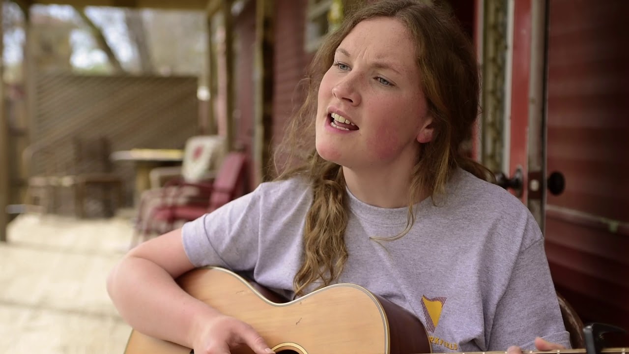 Beeswing by Laura Quirke - YouTube