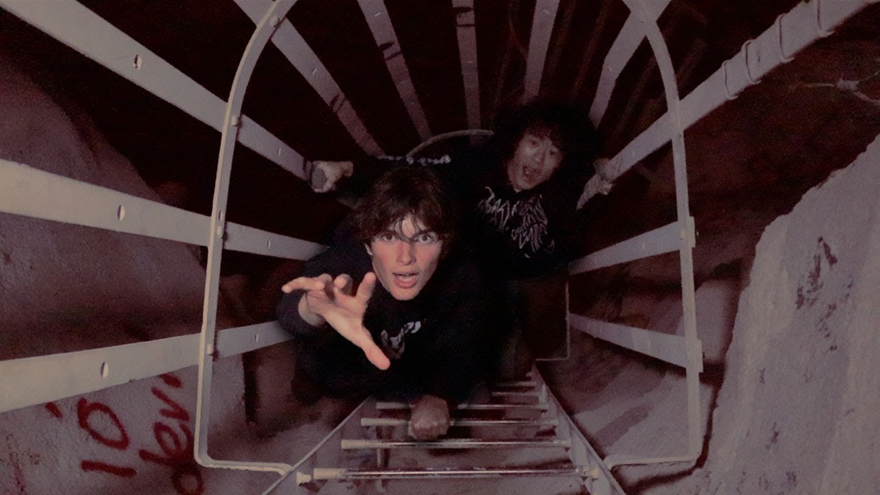 Exploring The HAUNTED DEVILS GATE DAM - YouTube