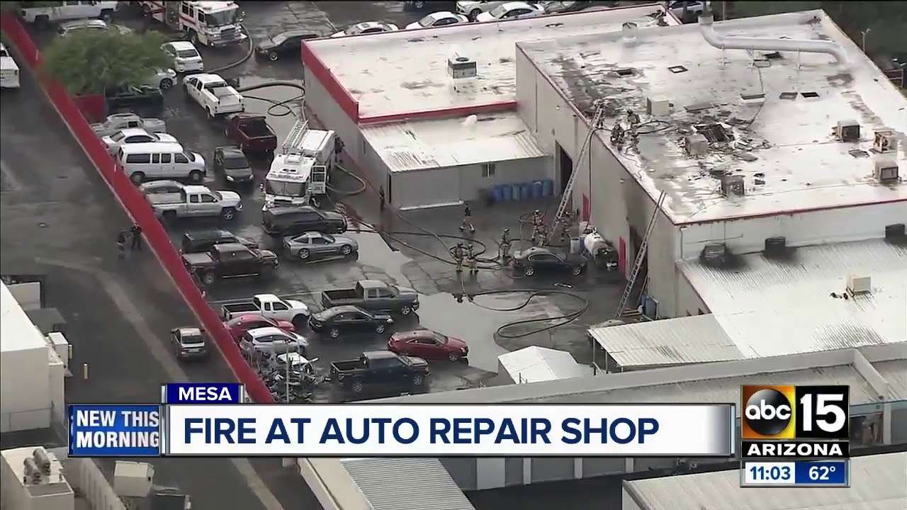Firefighters battle fire at Mesa auto repair shop - YouTube