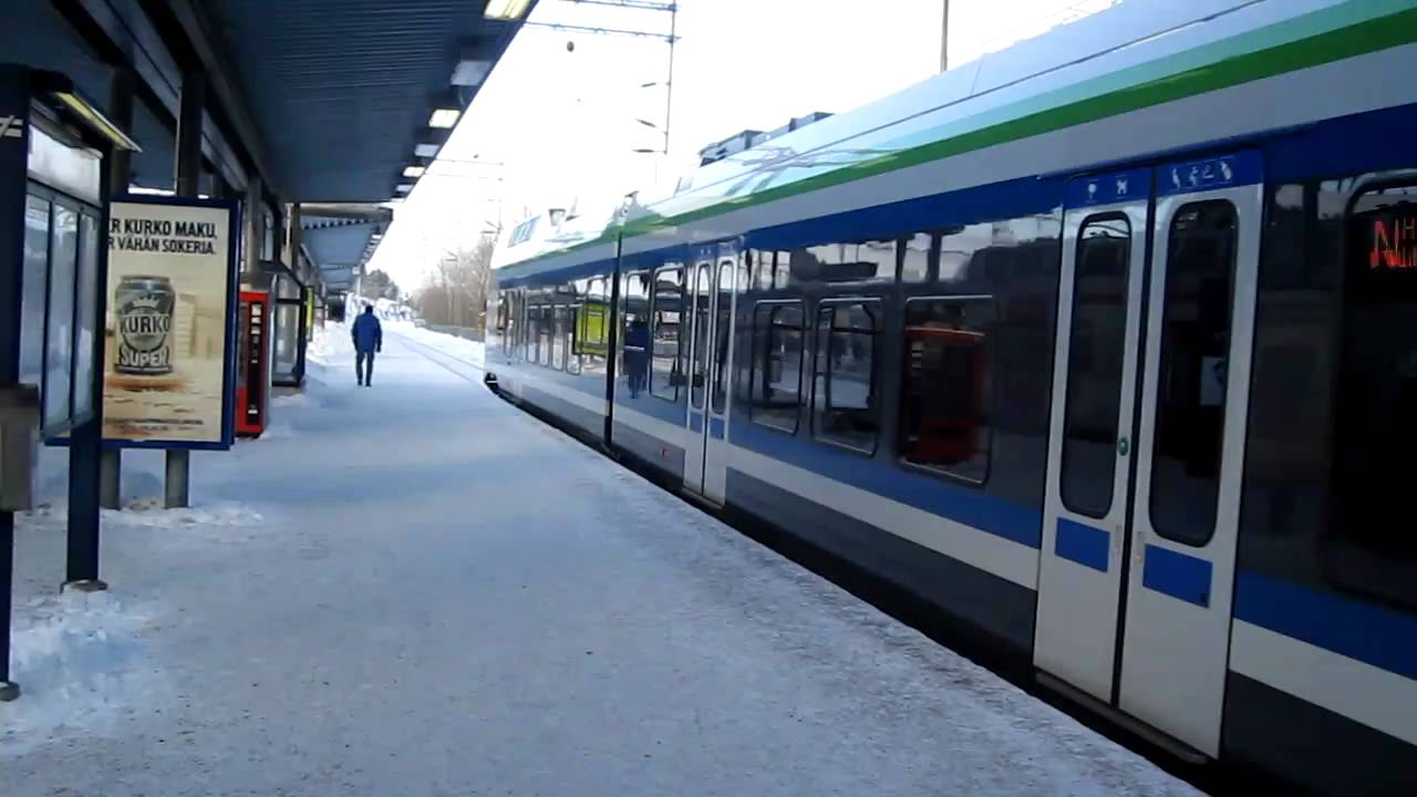 Sm5 (FLIRT) train at Pasila - YouTube