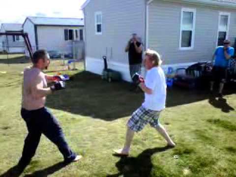 Round 2 Trailer Park Fight - YouTube