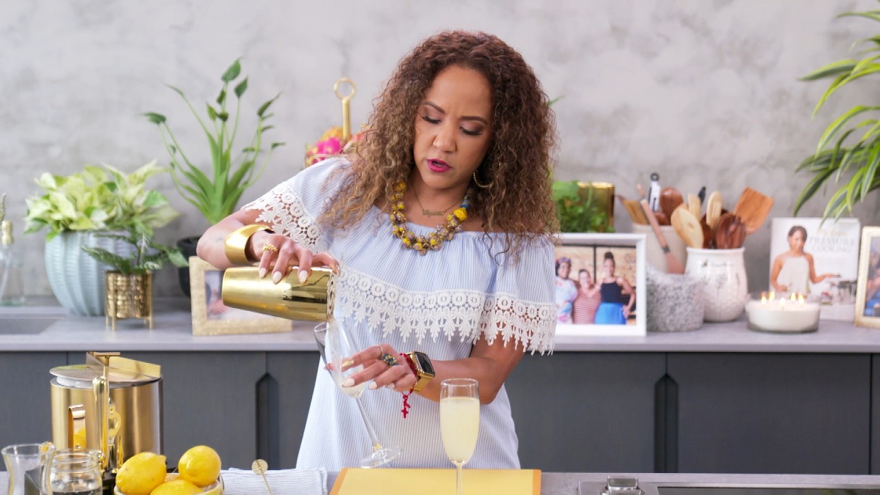 Limoncello Spritzer with Bubbly Rosé! 🍋 Refreshing Cocktail Recipe ...