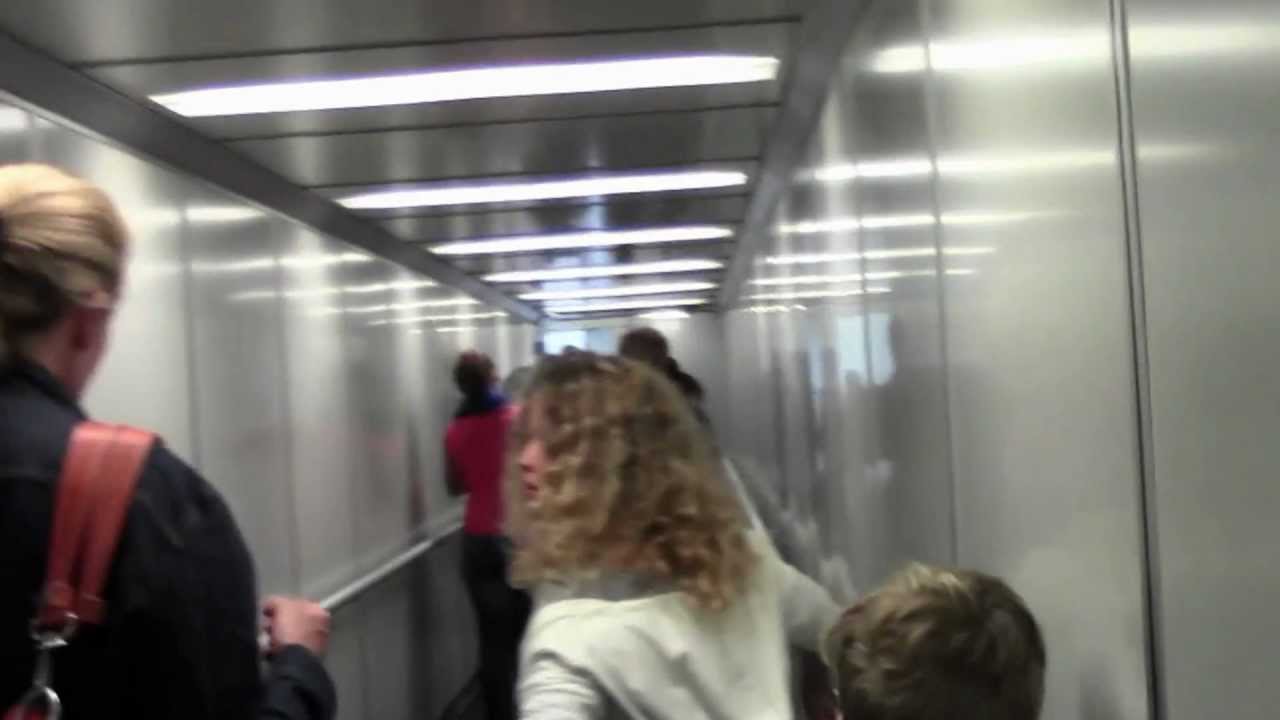 Aer Lingus A330 deplaning at Boston Logan International Airport [BOS ...