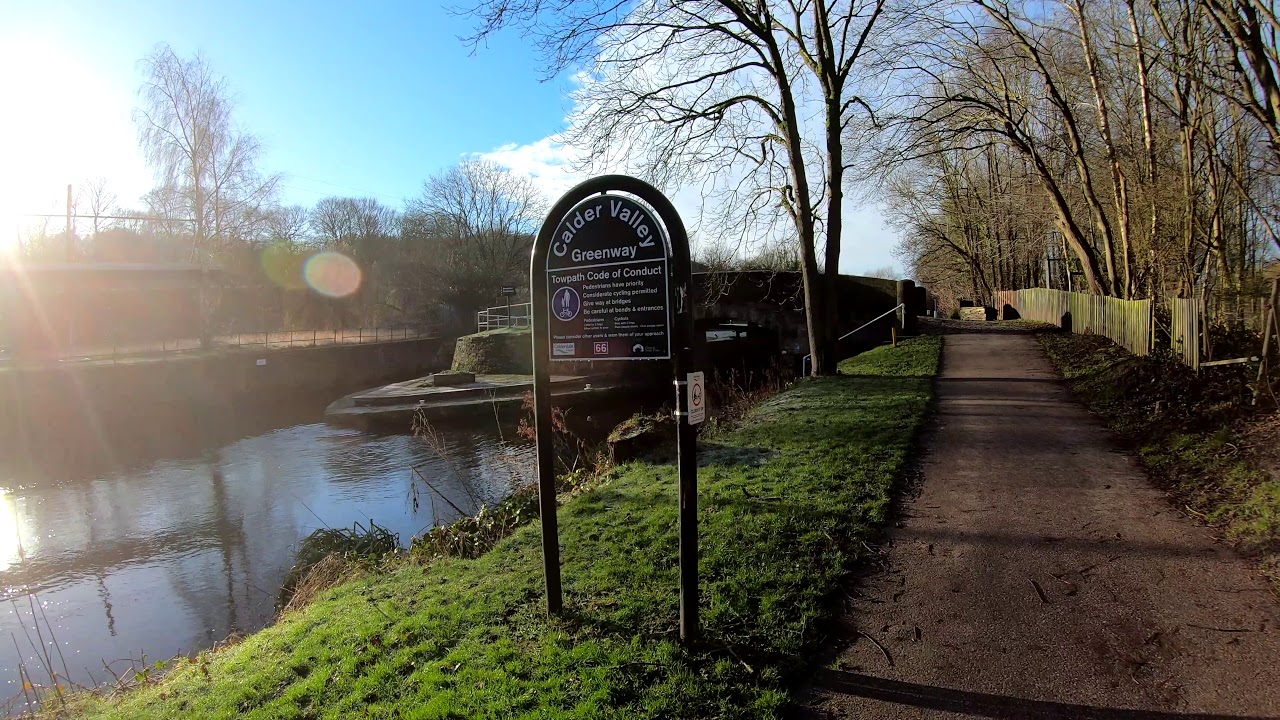 Brighouse to Elland Canal 4K (walk) 19 Jan 20 (3a) - YouTube