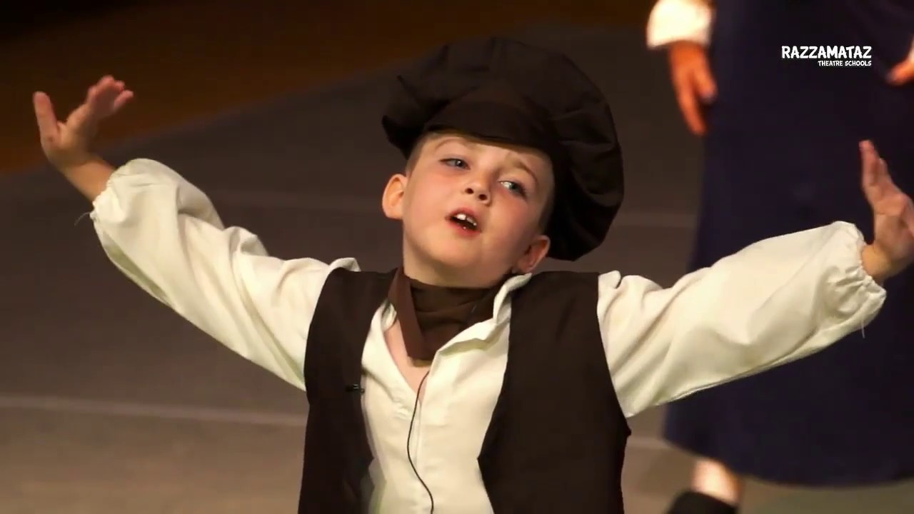 Razzamataz Theatre School Sheffield 2017 Show case - YouTube