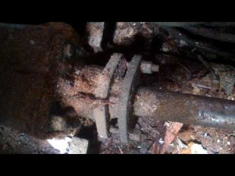 Stern Gland Packing & tensioning - YouTube