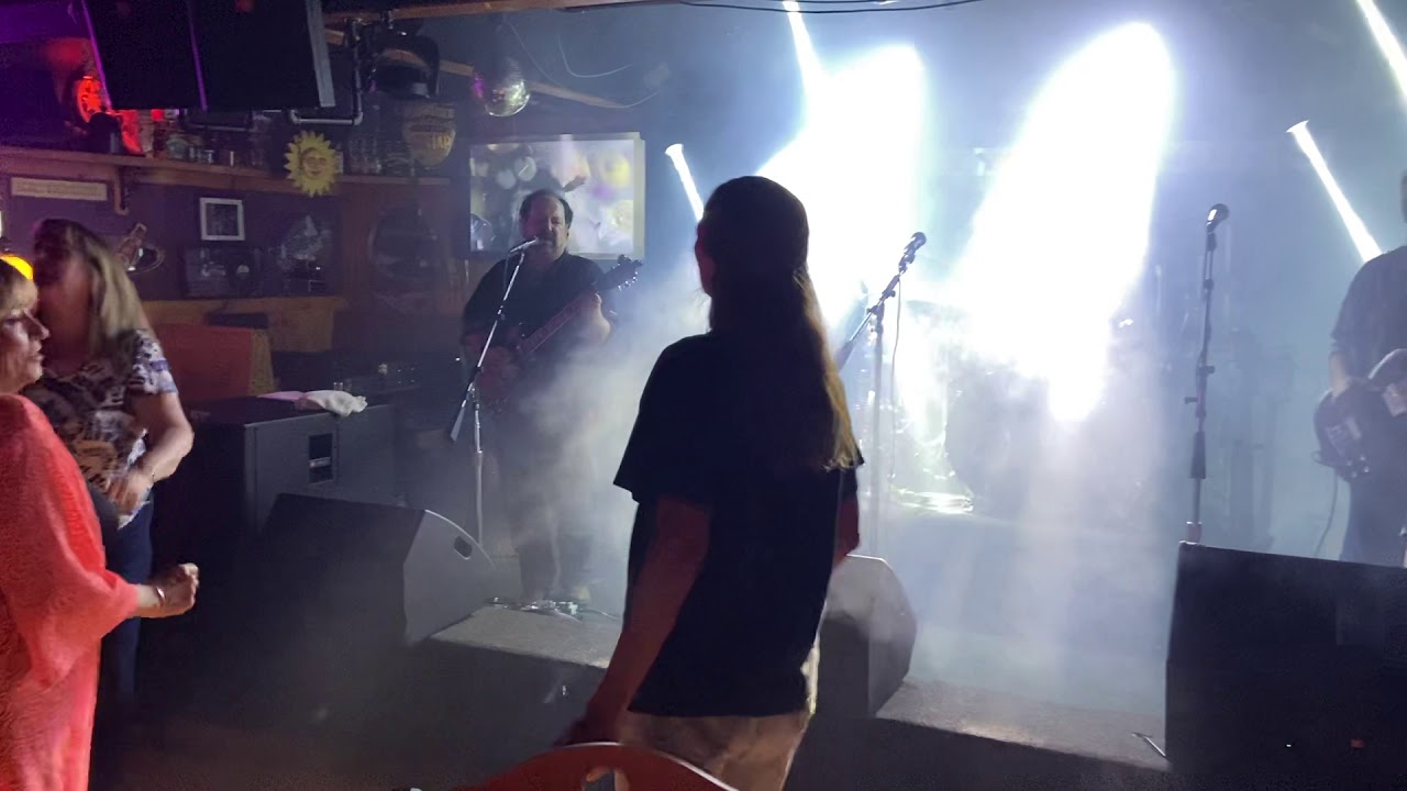 The Scott Lewis Band performing Gary U.S. Bonds' New Orleans - YouTube