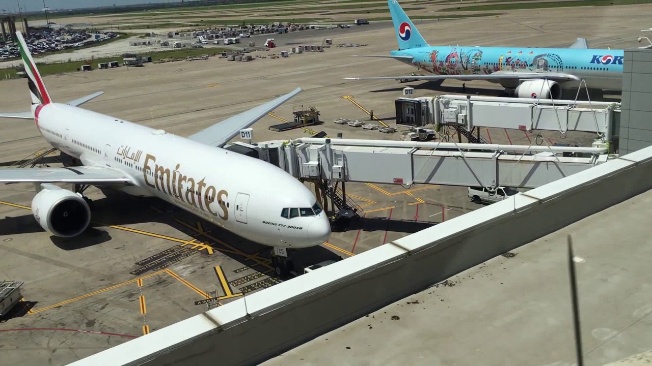 DFW Airport Skylink and Spotting - YouTube