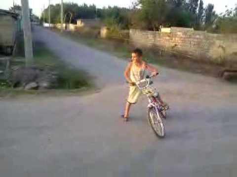 saatlida velosevedle aftosluq