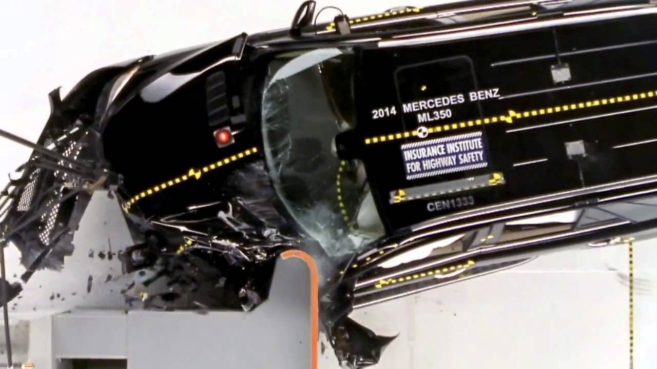 2014 Mercedes M class: CRASH TEST IIHS Small Overlap Crash Test - YouTube