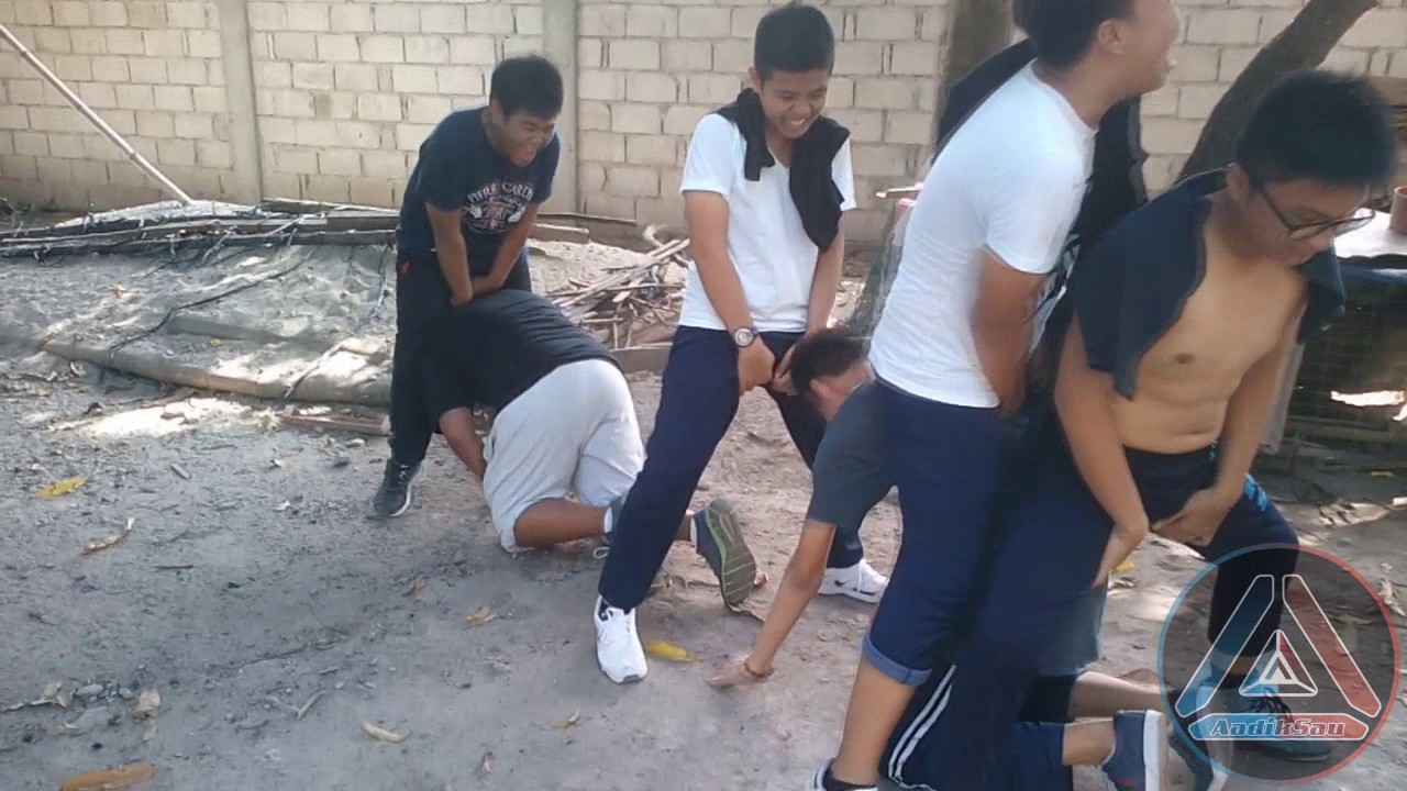 HALA NAHULOG! LOG! LOG! SI MATSU! - YouTube
