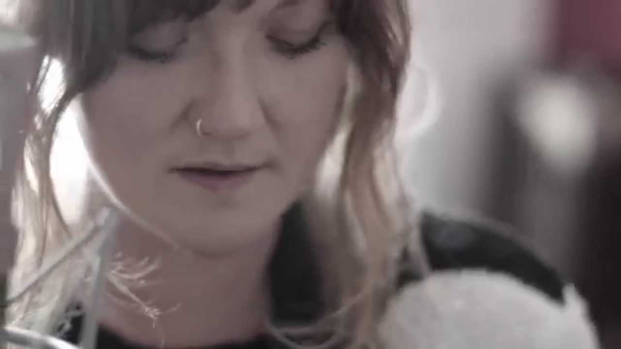 Hayley Ross 'Barracuda' The Clockwork Owl Sessions - YouTube