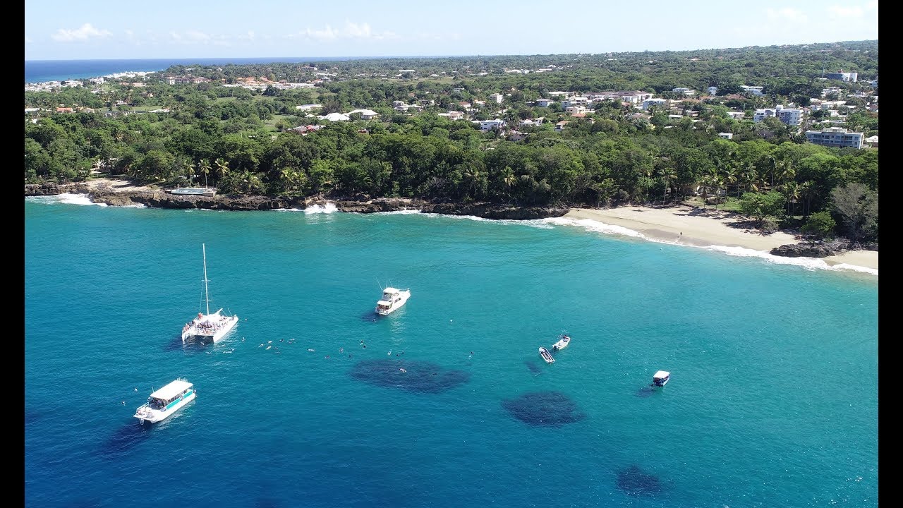 Three Rocks Snorkeling and Playa Chiquita Sosua - YouTube