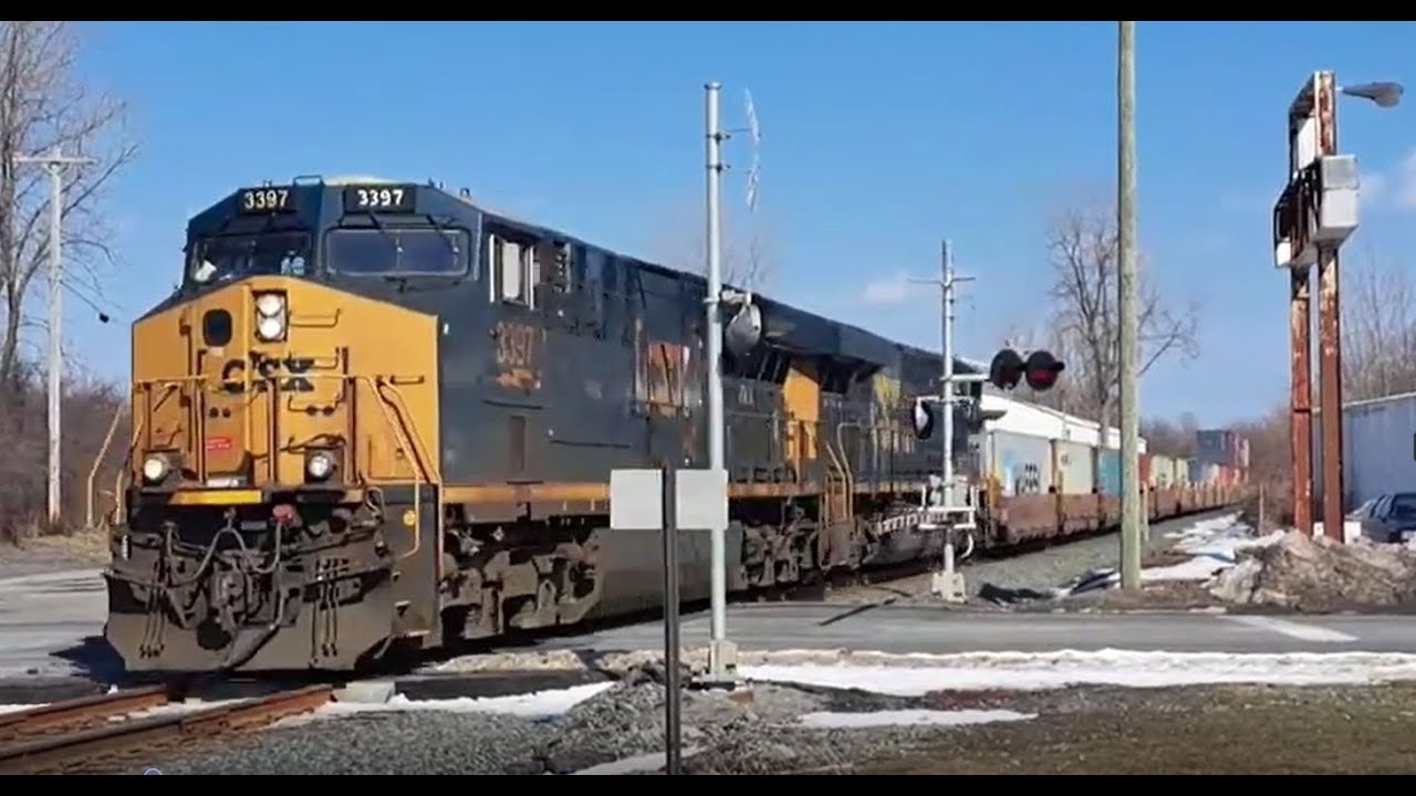 WATERTOWN NY CSX M 621 - YouTube