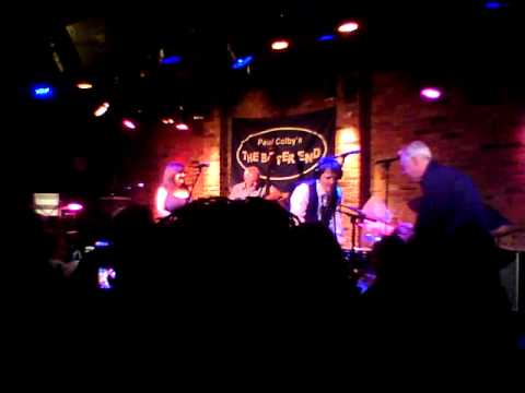 "Ravioli" Janice & Vinnie Zummo Live @ The Bitter End.mov - YouTube