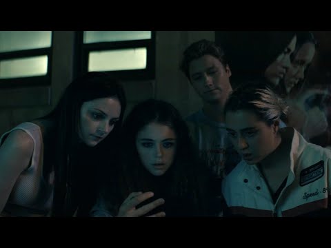 Emma SEES Cipher in the Bathroom | S02E04 | Gen V