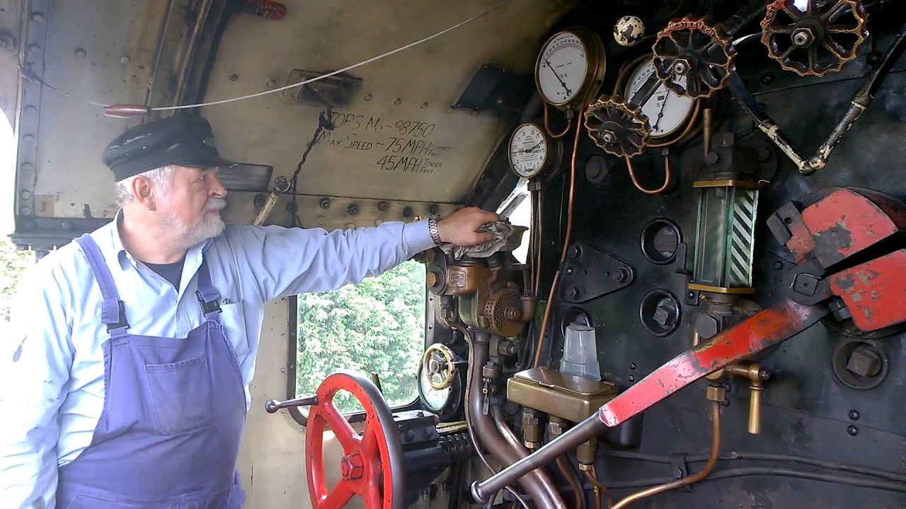 Lord Nelson - Southern E 850 Steam Train - Alton Watercressline - YouTube