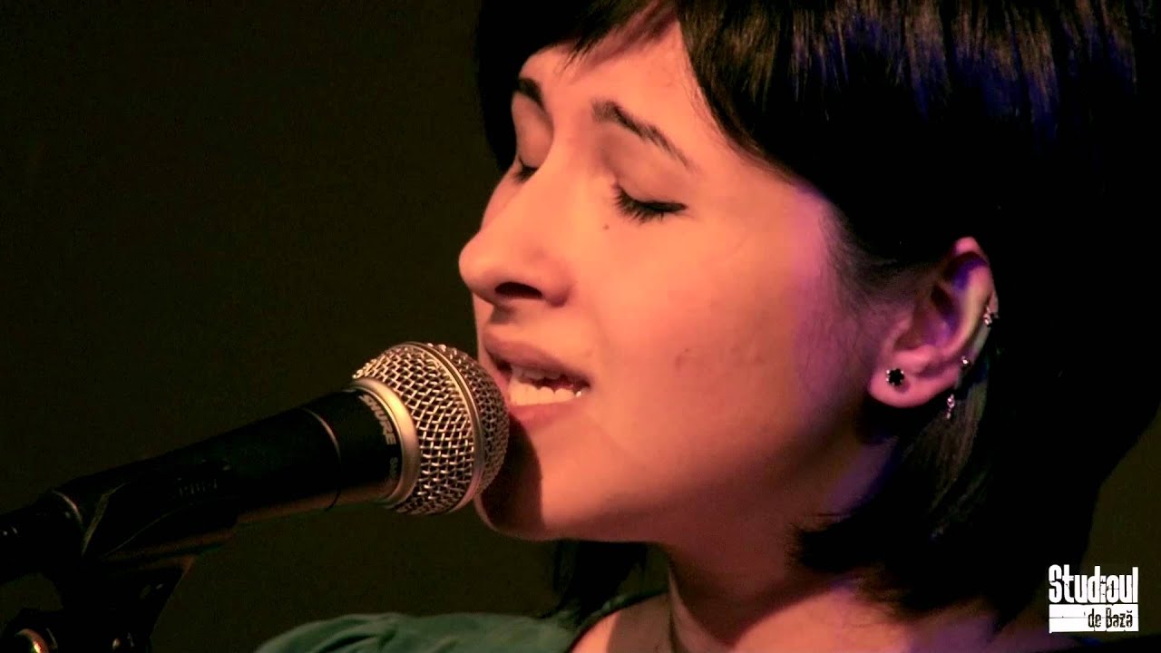 Alexandra Andrei - A ta (cu Andreea Andrei si Cosmin Vaman) - YouTube