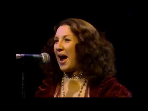 Flora Purim & Airto Moreira live with OPA, Hermeto Pascoal, David Amaro and Bonnie Bowden: Andei