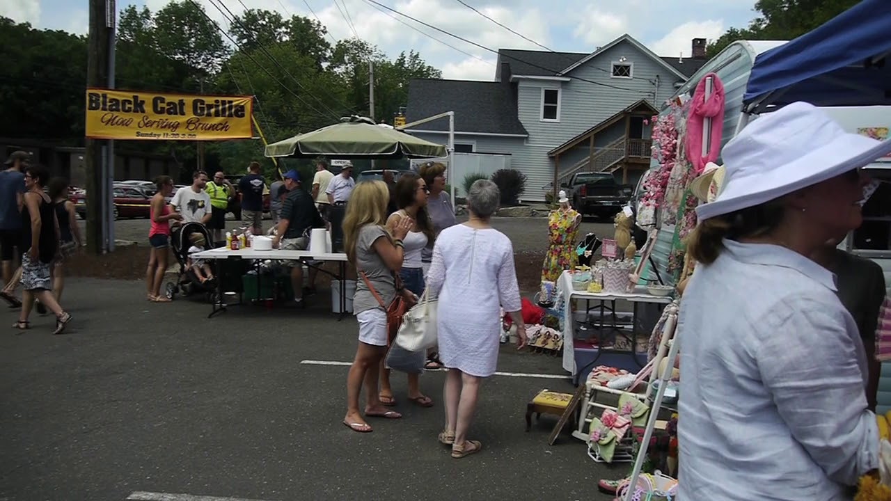 Georgetown CT Living - YouTube
