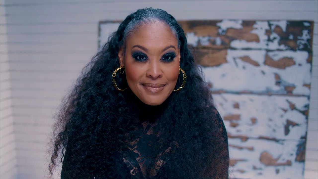 Pace Yourself - Tanya Nolan feat. Raheem DeVaughn [Official Music Video] - YouTube