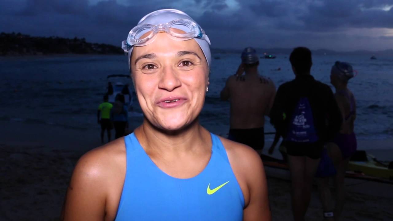 Nora Toledano en Los Cabos Open Water Challenge 2016 - YouTube