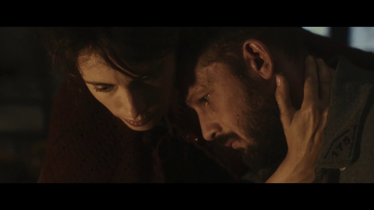 The Red Collar / Le Collier rouge (2018) - Trailer (French) - YouTube