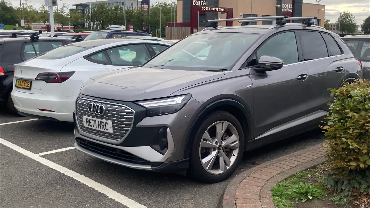 Audi Q4 E-Tron boot/trunk height limit. - YouTube