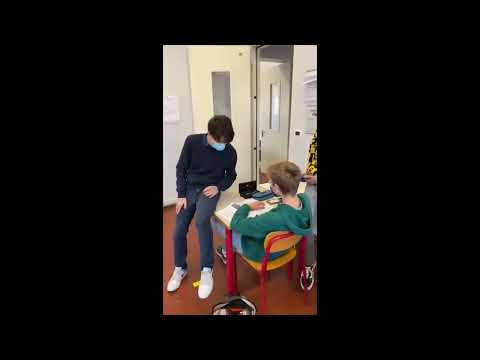 Iper mega prank a consil, lo sposto dalla sedia e lui mi rompe in due
