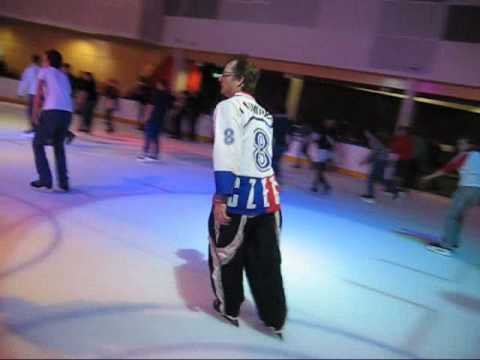 Ice Skating at Icehouse in Melbourne Docklands - YouTube